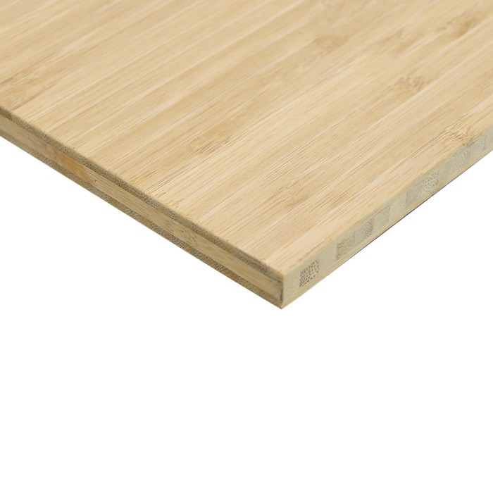 Bambuvanerilevy sahattu mittojesi mukaan. Vaneri bambua